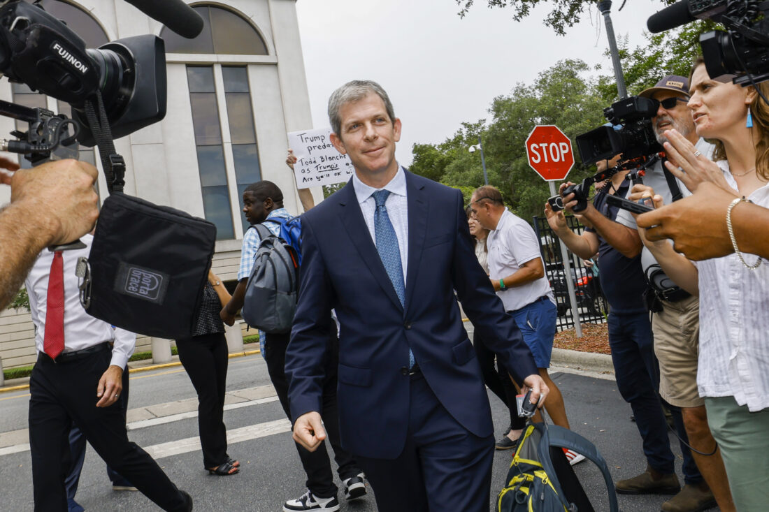 Epstein ex-girlfriend Ghislaine Maxwell finishes interviews with ...